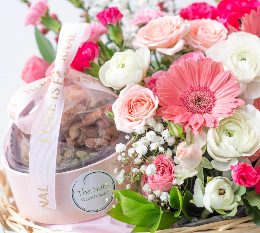 Gift set "Gabriella" Flower Boxes | Giftr - Singapore's Leading Online ...