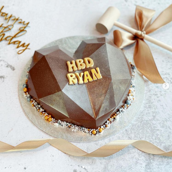 Chocolate Pinata Cake Heart (Smashable Cake Alternative) | Giftr ...