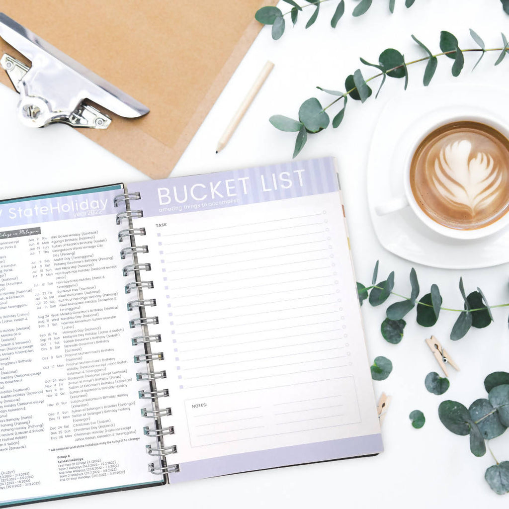 Classic Black & White Planner & Mug Set | Giftr - Singapore's Leading ...