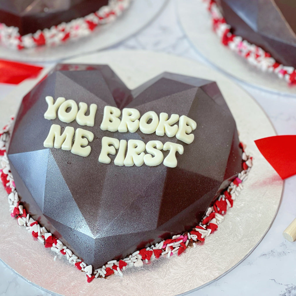 Chocolate Pinata Cake Heart (Smashable Cake Alternative) | Giftr ...