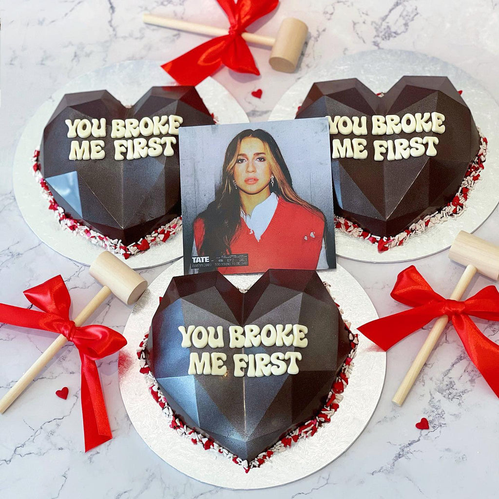 Chocolate Pinata Cake Heart (Smashable Cake Alternative) | Giftr ...